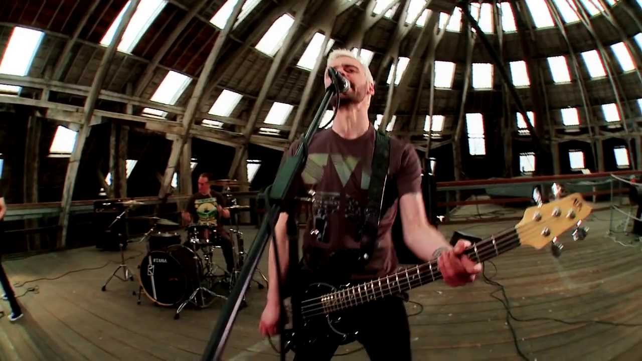 Templeton Pek – Wake Me Up | Heavy Rock Freakz